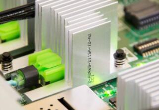 What are RAM vs ROM vs Flash Memory?