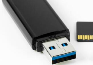 What are RAM vs ROM vs Flash Memory?